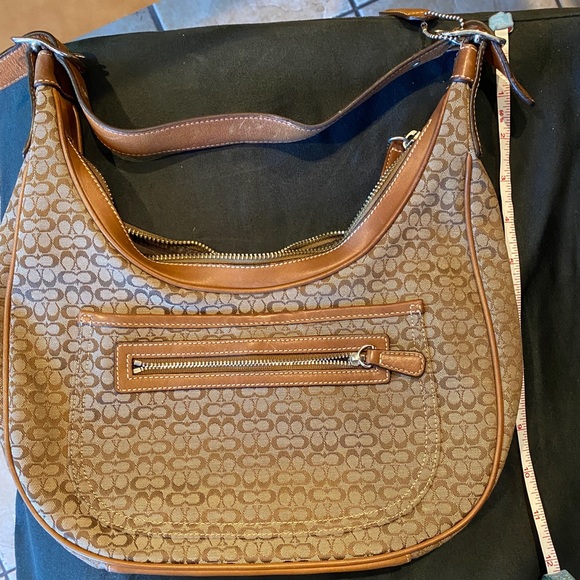 Coach | Bags | Authentic Coach Signature Hobo Bag | Poshmark